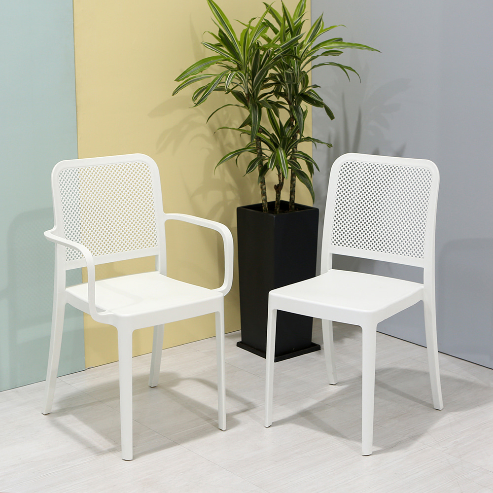 What is the load-bearing capacity of the chair? | bzmaka