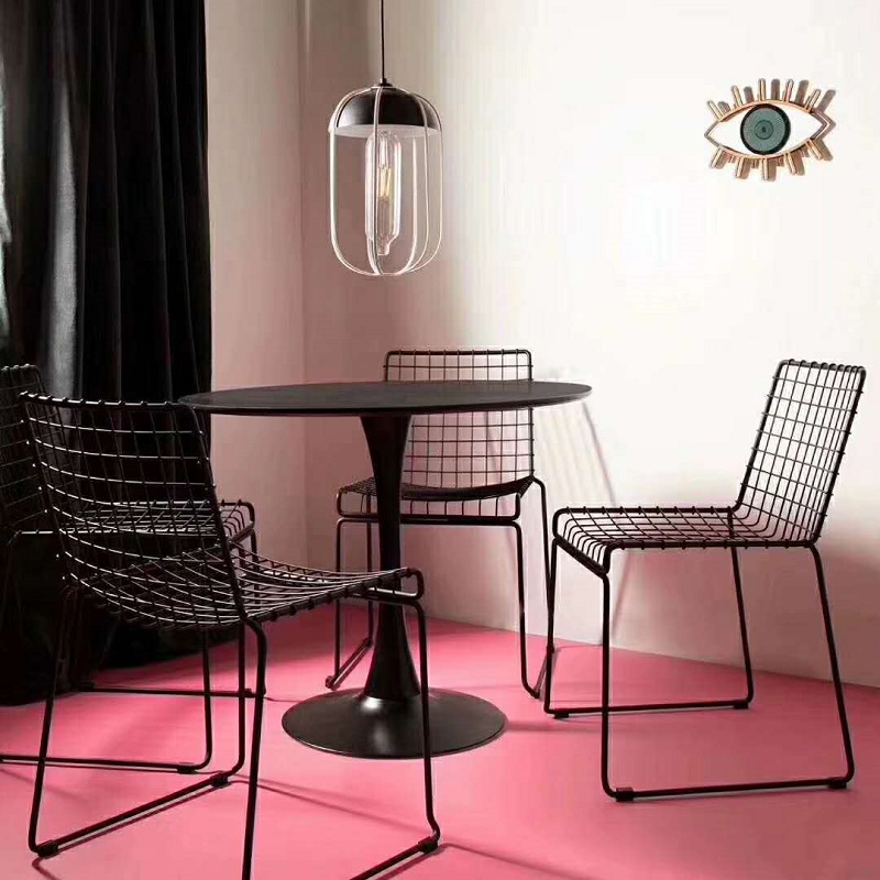 Wire Chairs for Small Spaces: Maximizing Style in Compact Interiors ...